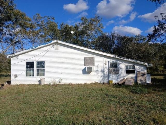 885 Bullock Rd, Palacios, TX 77465