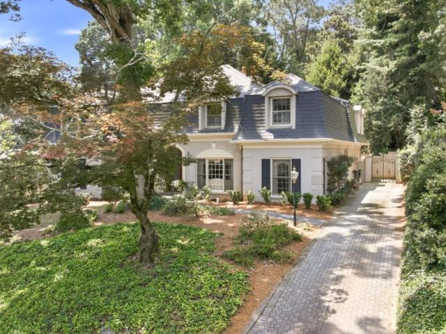 885 Glenwood Drive