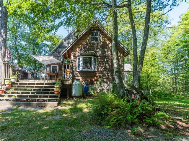 885 Grandview Road