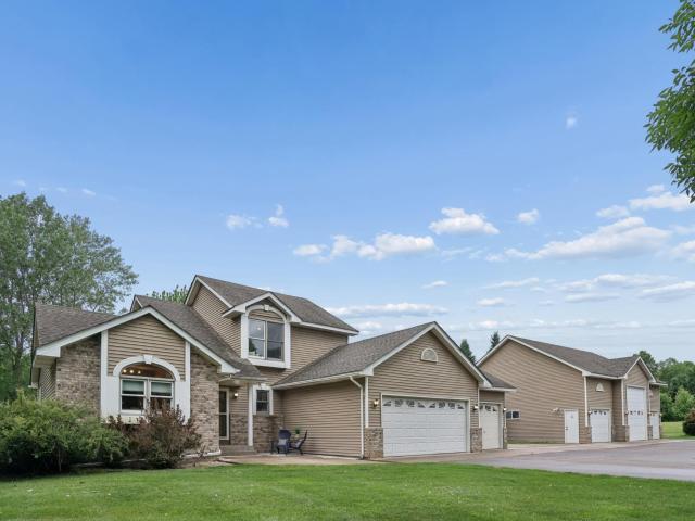 885 Katydid Lane NE