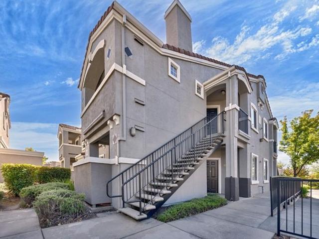 885 Halidon Way Apt 923, Folsom, CA 95630