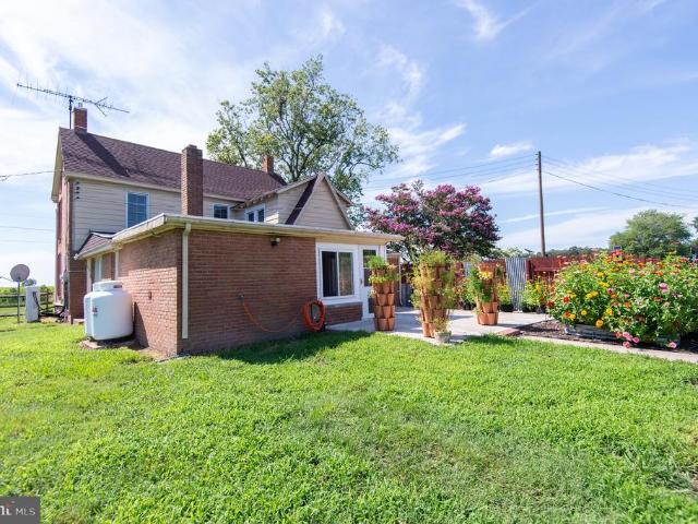885 Hudson Road