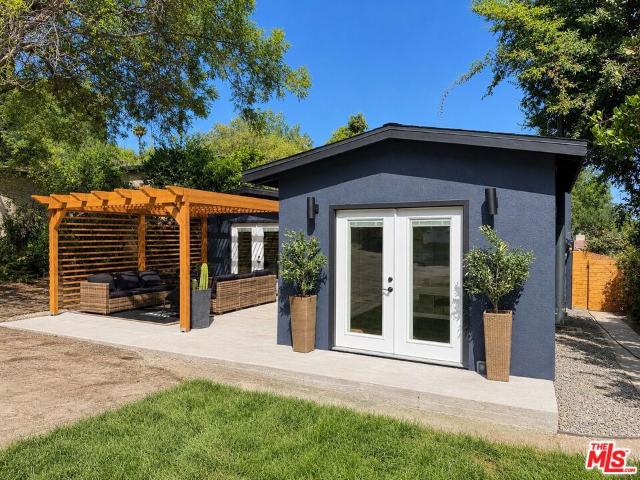 885 Montecito Drive