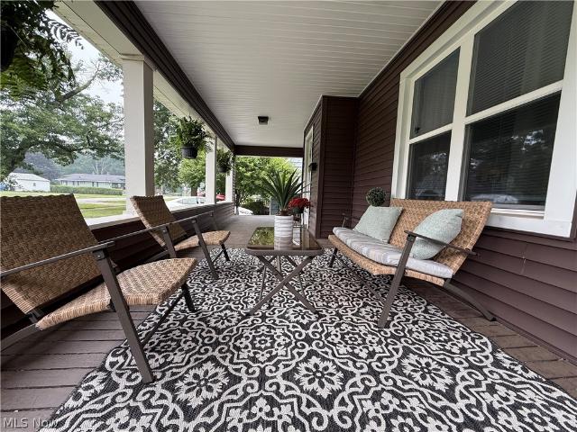 885 Perkinswood Boulevard SE