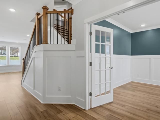 885 Rockwell Dr