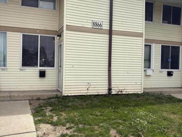 8866 N 95th St Unit F, Milwaukee, WI 53224