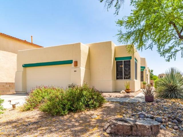 8866 E Desert Lily Pl, Tucson, AZ 85715