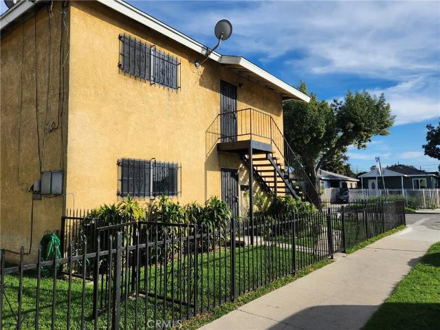 8866 Wall St, Los Angeles, CA 90003 | MLS #RS26084 | Compass