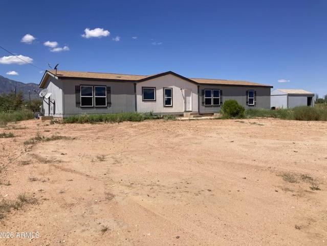 8867 E Bloomfield Rd, Hereford, AZ 85615