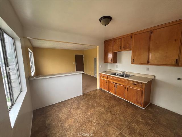 8868 Wall St, Los Angeles, CA 90003 | MLS #RS26084