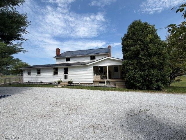 8869 Fredericksburg Rd, Fredericksburg, OH 44627