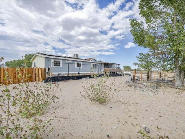 8860 Brush Garden Dr, Fallon, NV 89406