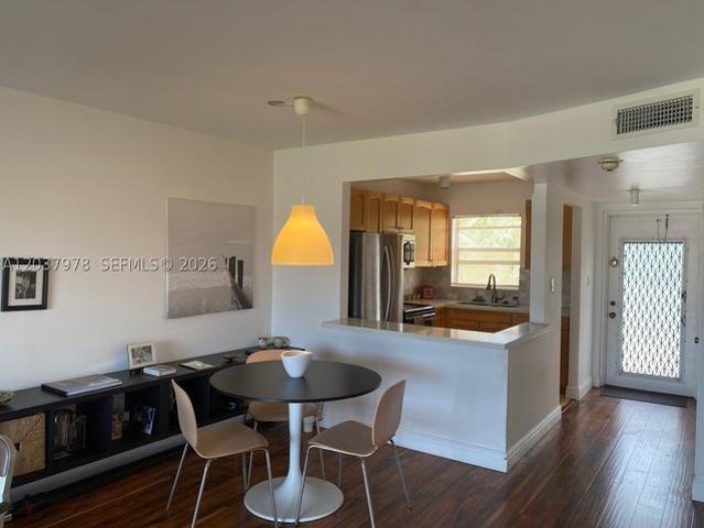 8861 Sunrise Lakes Blvd Apt 311, Sunrise, FL 33322