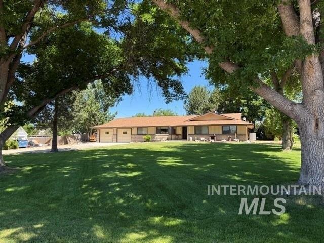 8862 Ponderosa Dr, Nampa, ID 83686