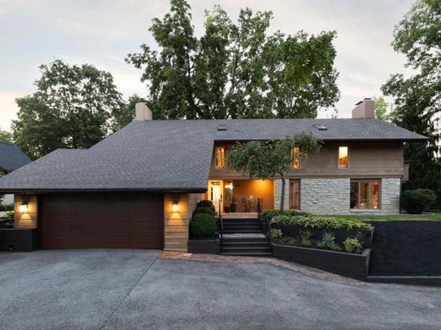 886 Clayton Dr, Worthington, OH 43085