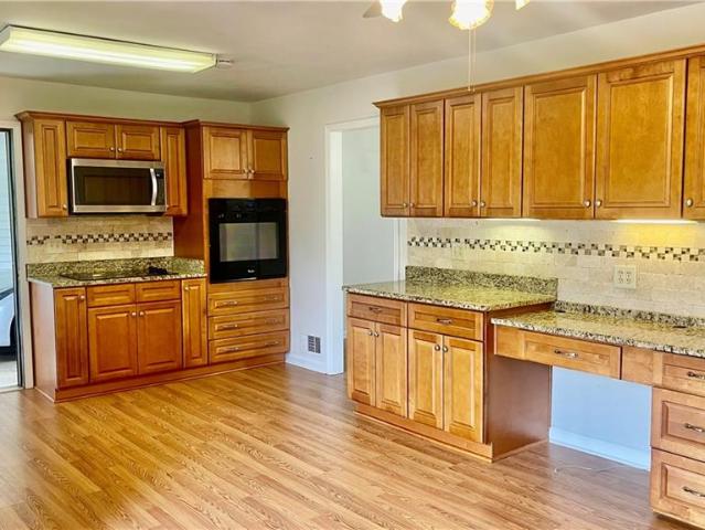 886 Killian Hill Road SW