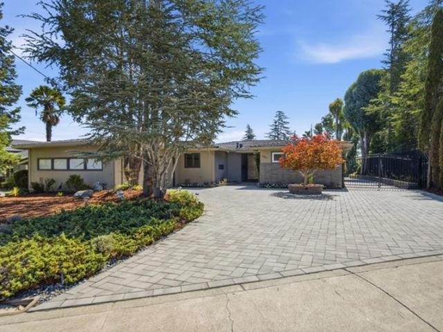 886 Heather Dr, San Carlos, CA 94070