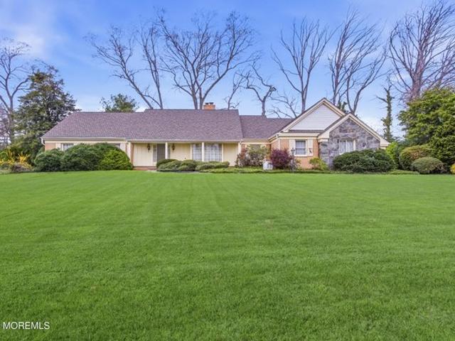 886 Ocean View Dr, Toms River, NJ 08753