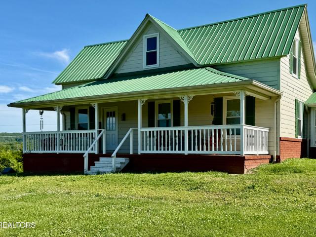 886 Old Harriman Hwy