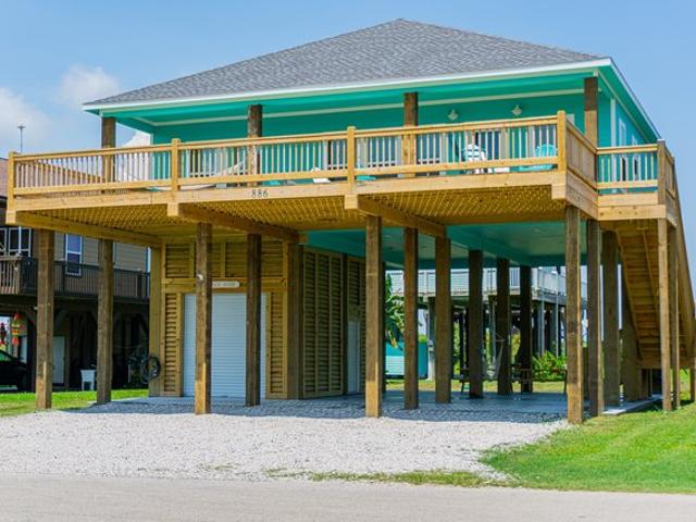 886 Sandollar, Crystal Beach, TX 77650