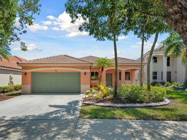 886 Sunflower Cir, Weston, FL 33327