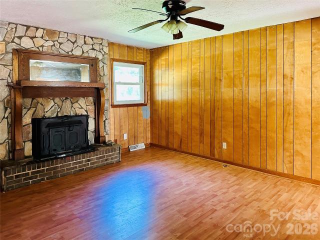 886 Pearidge Road