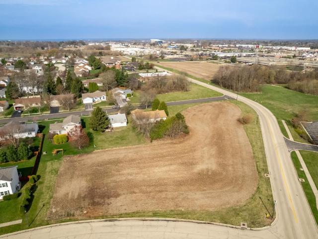 886 White Chapel Ln, Rockford, IL 61108 | MLS #202600 | Compass
