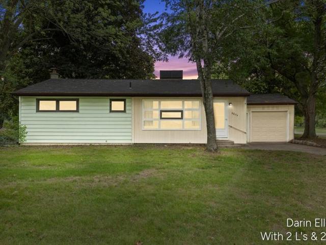 8874 Eastern Ave, Greenville, MI 48838