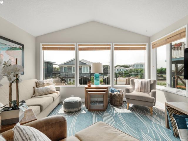 8875 ocean crest ln