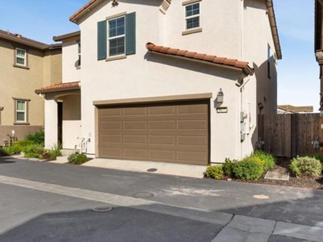 8877 Tethys Ln, Elk Grove, CA 95758