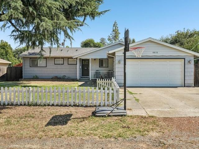 8878 Greenhalgh Ln, Orangevale, CA 95662