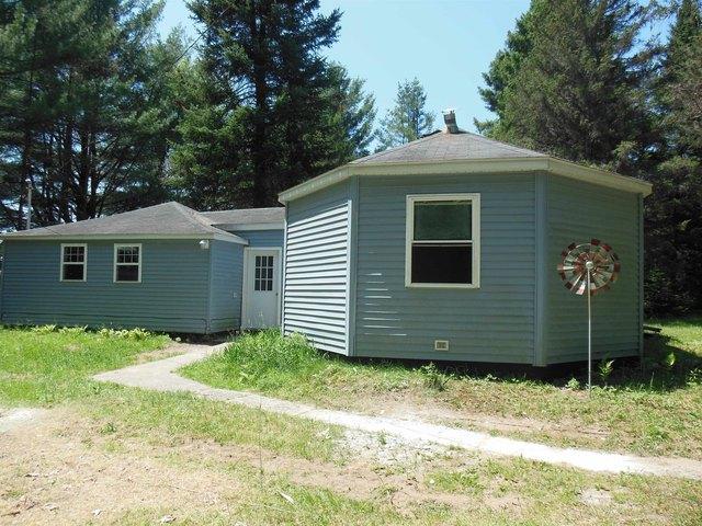 8870 E Townline Lake Rd, Harrison, MI 48625