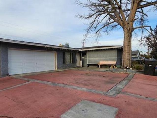 8871 Brunswick Ave, Riverside, CA 92503