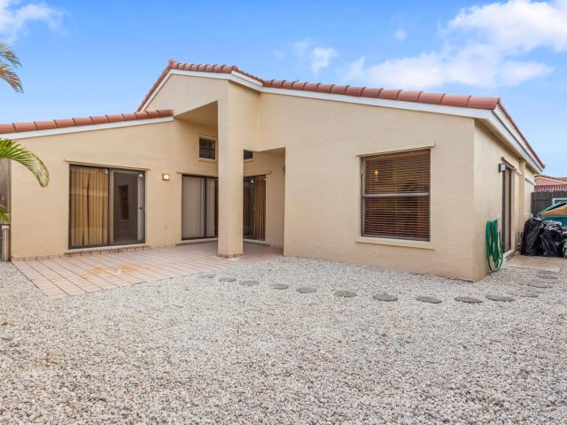 8871 SW 6th St, Miami, FL 33174 | MLS #B26021 | Compass