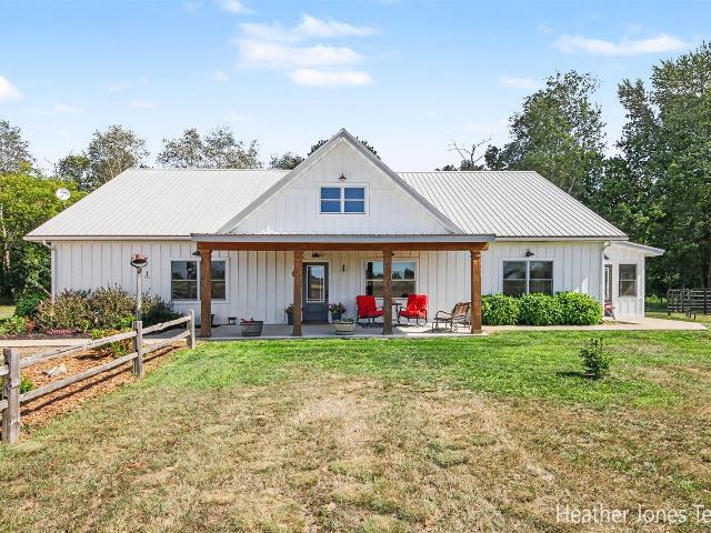 8872 E Spencer Road