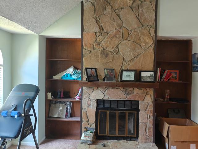 887 Brandy Oaks Ln, Stone Mountain, GA 30088 | MLS #10684 | Compass