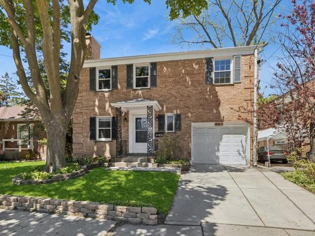 887 Deerfield Rd, Highland Park, IL 60035