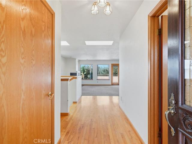 887 N 5th
