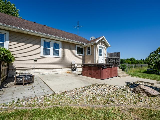 887 W Hinchman Road