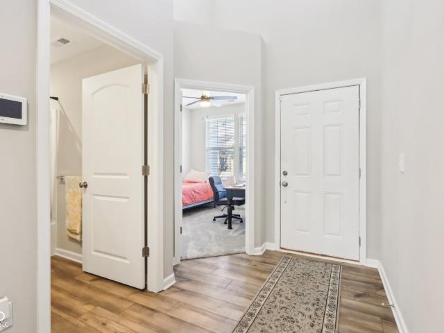 887 Tuxedo Drive