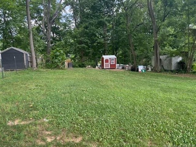 887 Vine St, Madison, IN 47250