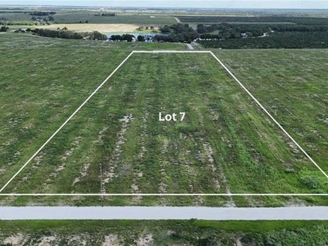 8885 E Twitty Rd, Sebring, FL 33876