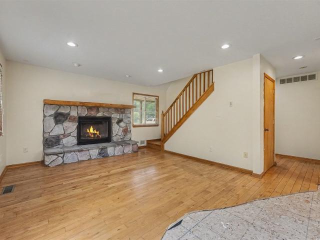 8885 Edgewater Drive