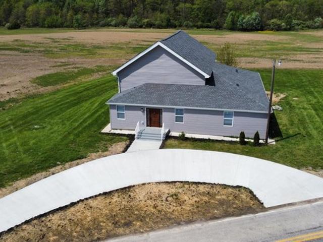 8885 Peters Rd, Ashley, OH 43003