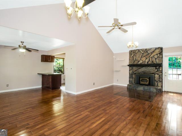 8885 Teal Lane