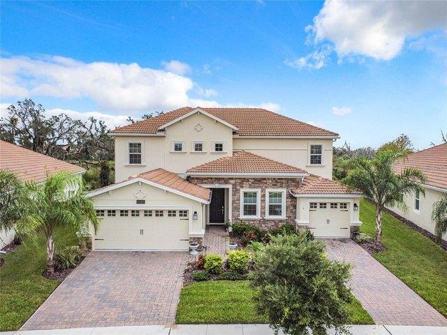 8886 Fallen Oak Dr, Davenport, FL 33896