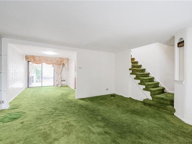 8887 16th Avenue