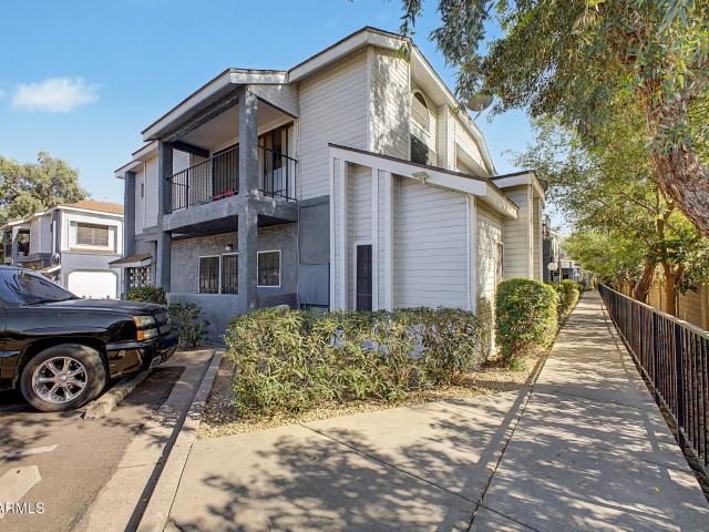 8888 N 47th Ave, Unit 123, Glendale, AZ 85302 | MLS #7016 | Compass