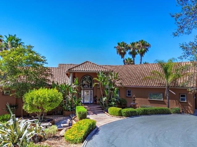 8888 Balmoral Dr, Newcastle, CA 95658