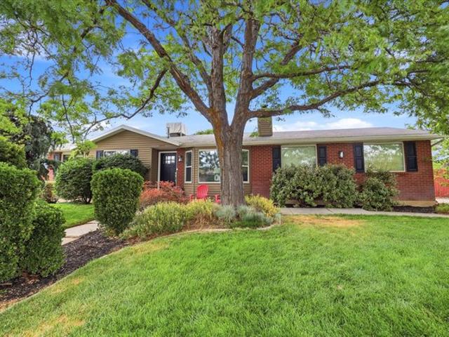 8889 S Silverstone Way, Sandy, UT 84093